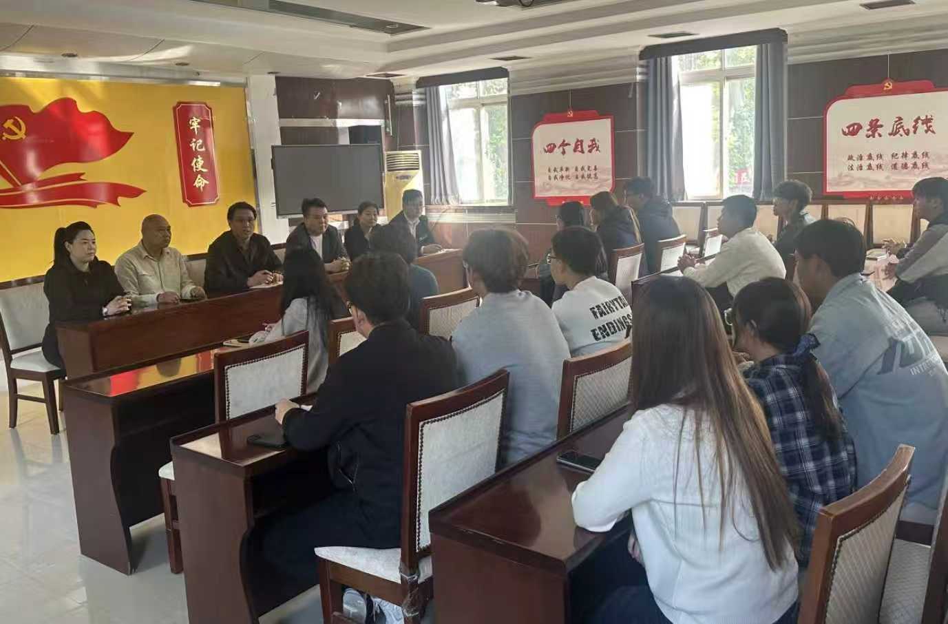 计算机系举行“数字前沿勇探索 爱国奋斗正当时”主题升旗仪式